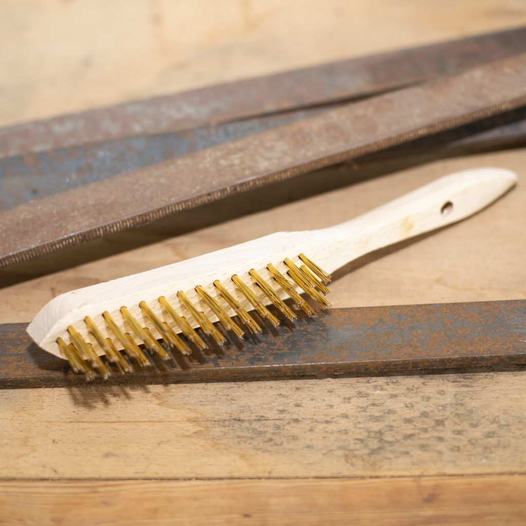 WIRE BRUSHES - Barbosa Universal